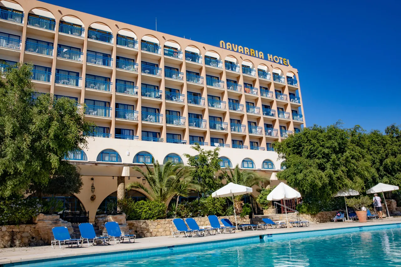 Navarria Hotel - Limassol Hotels in Cyprus | Mercury Holidays